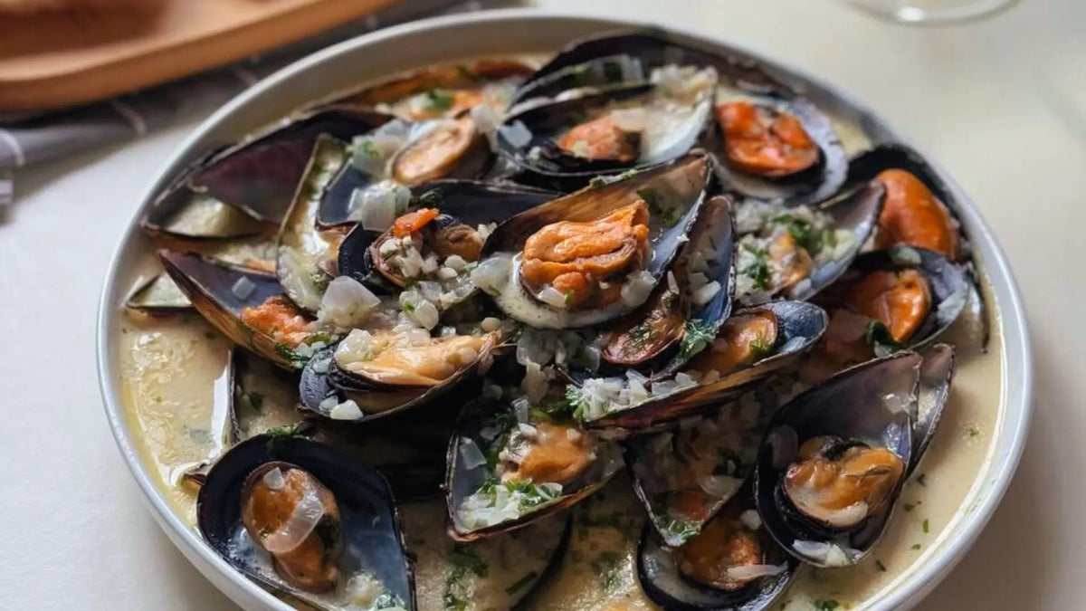 Delicious French Mussels in White Wine Sauce Recipe – Seaco Online